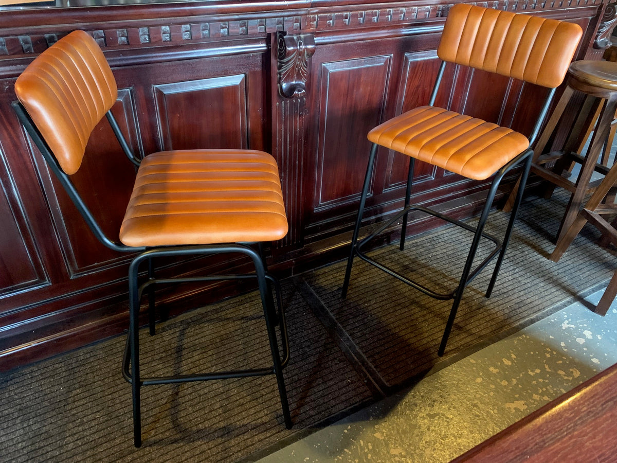 Pair of Vintage Style Ribbed Leather Bar Stools (Tan) – John Cowell Limited